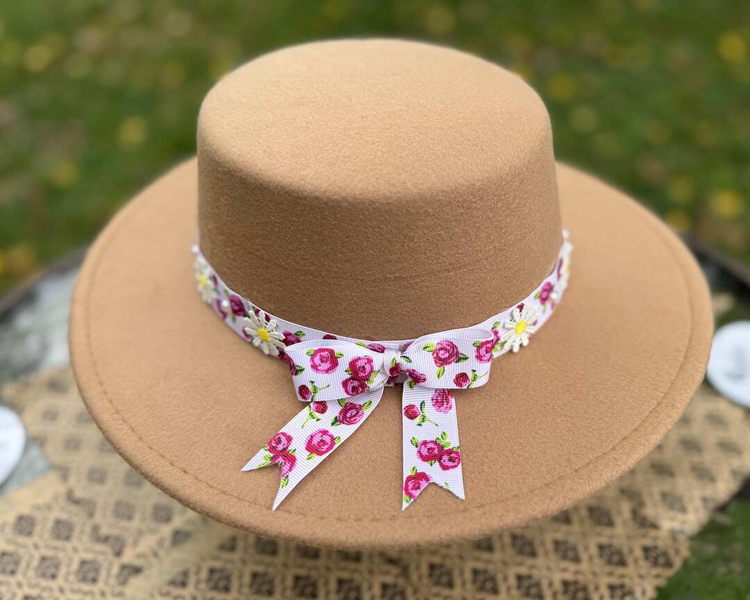 Handmade Felt Boater Hat – Tan, Rose Ribbon & Daisy Accent - Etsy