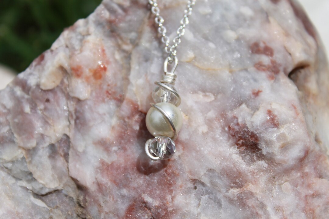 Wire Wrapped Pearl Necklace - Etsy