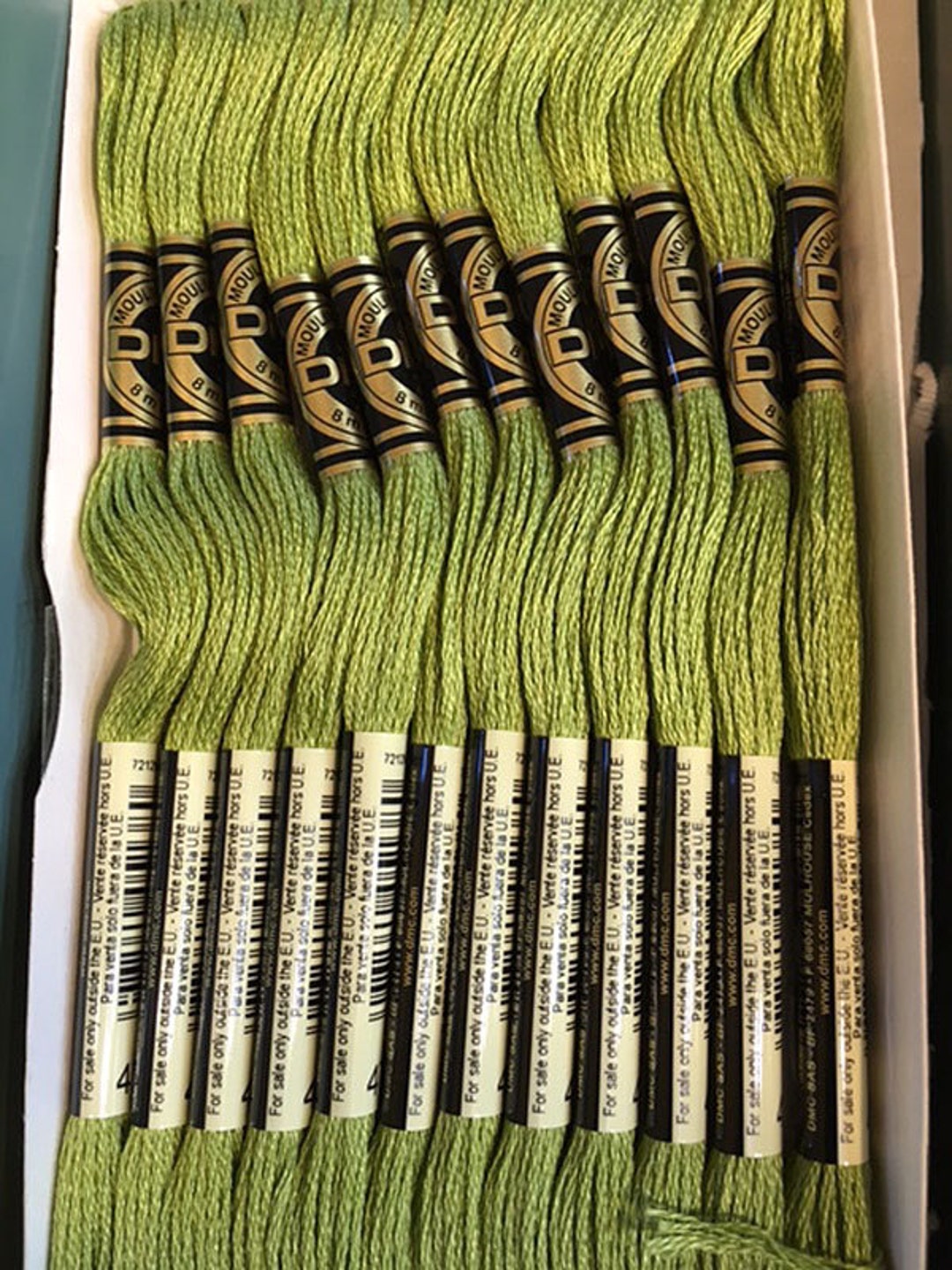 DMC 471 Very Light Avocado Green Embroidery Floss 2 Skeins 6 Strand Thread for Embroidery Cross ...