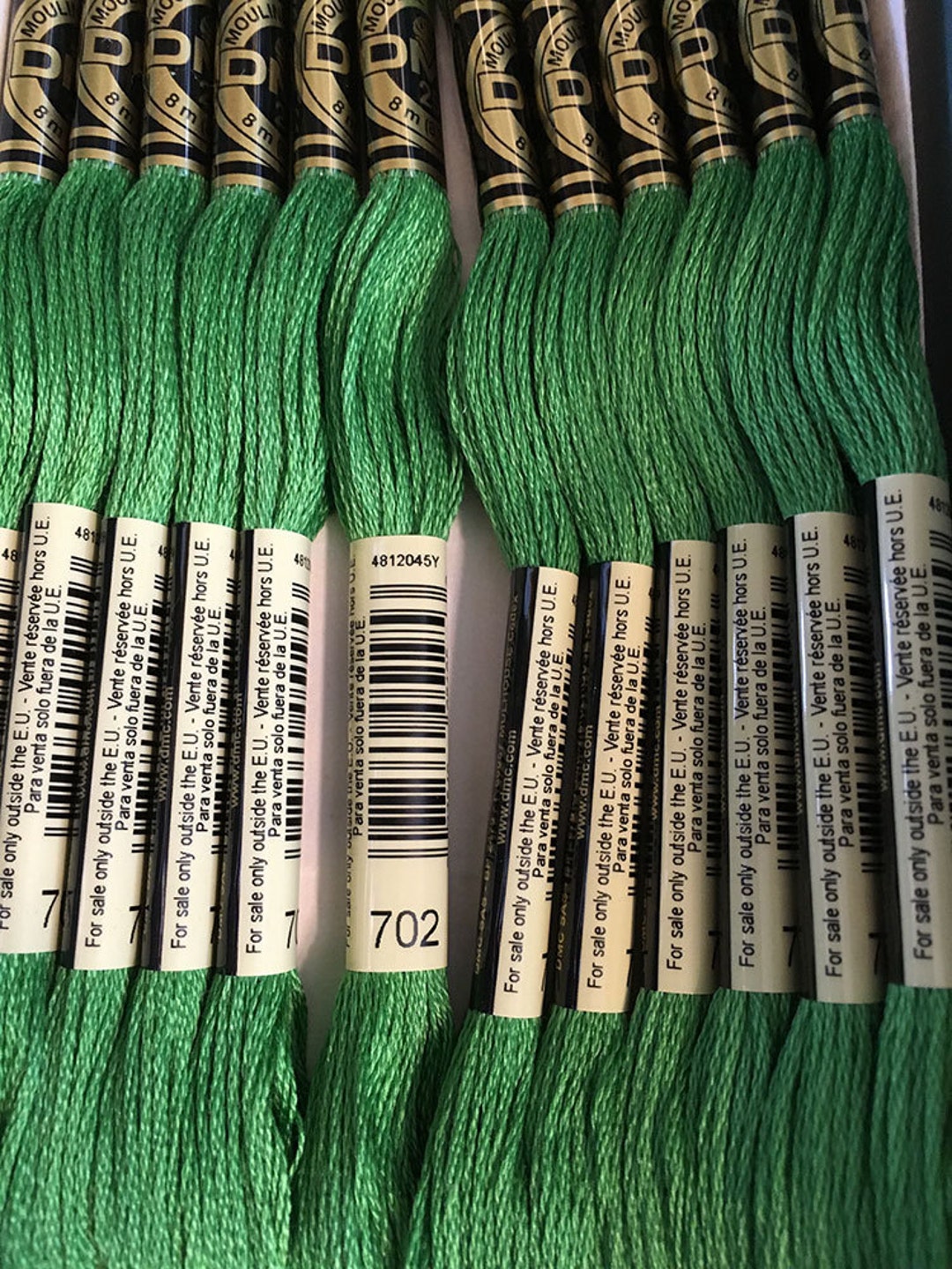 DMC 702 Kelly Green Embroidery Floss 2 Skeins 6 Strand Thread for ...