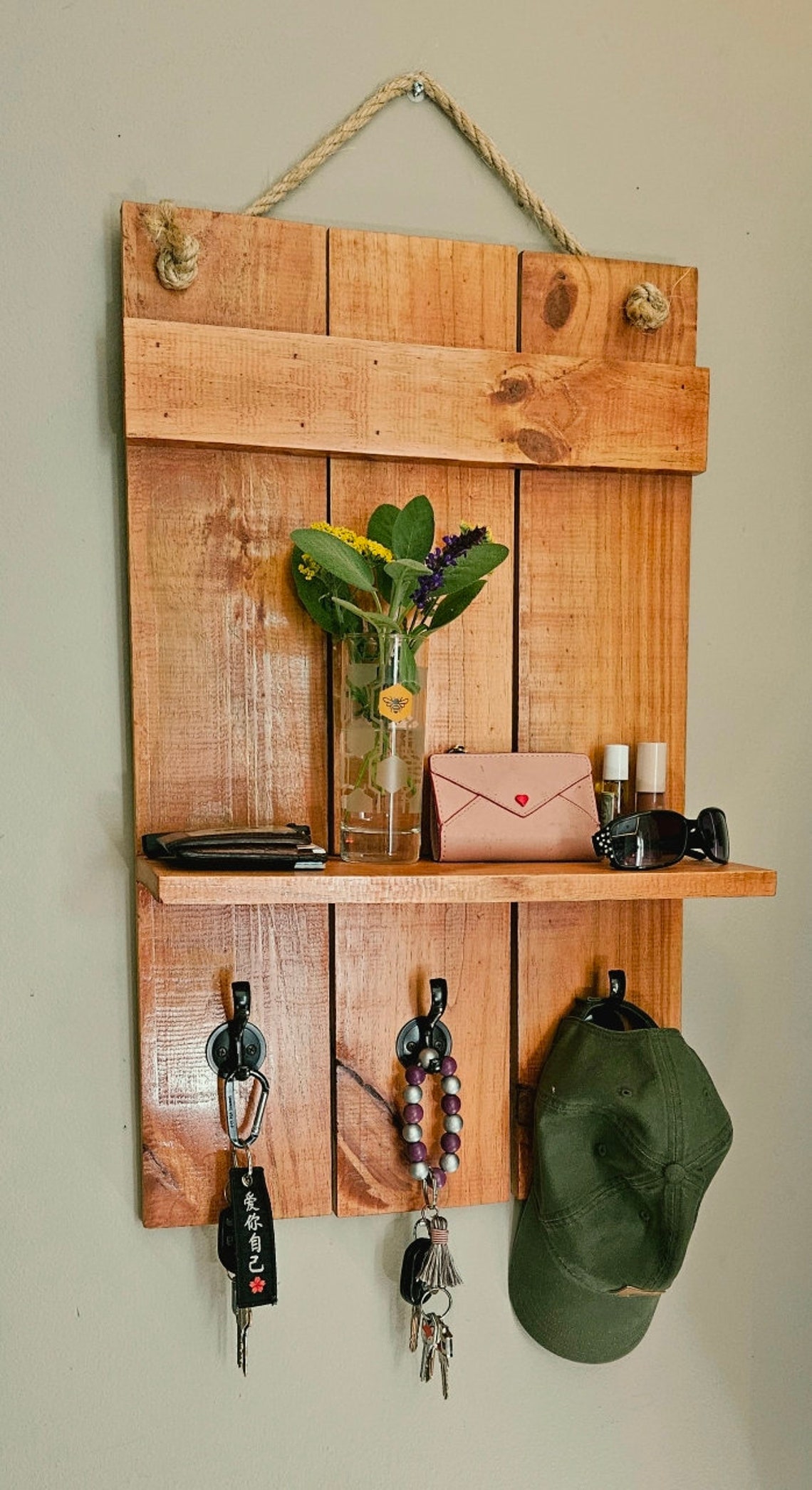 Rustic Farmhouse Key Rack Entry Way Shelf - Etsy Canada