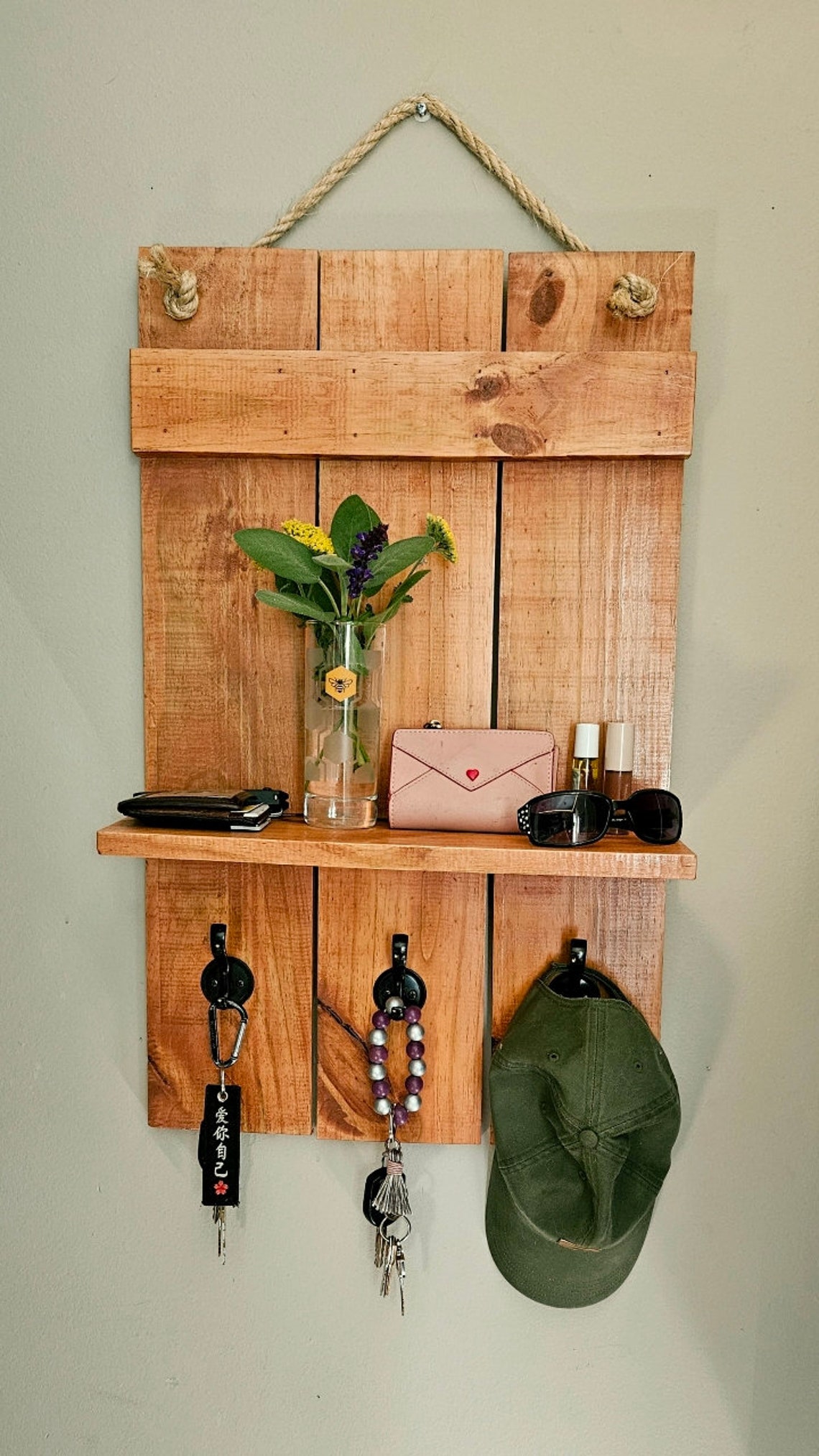 Rustic Farmhouse Key Rack Entry Way Shelf - Etsy Canada