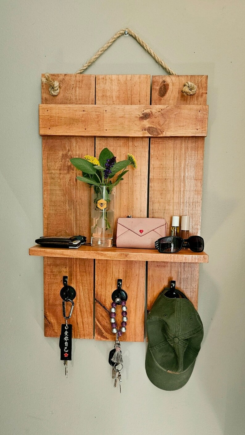 Rustic Farmhouse Key Rack Entry Way Shelf - Etsy Canada