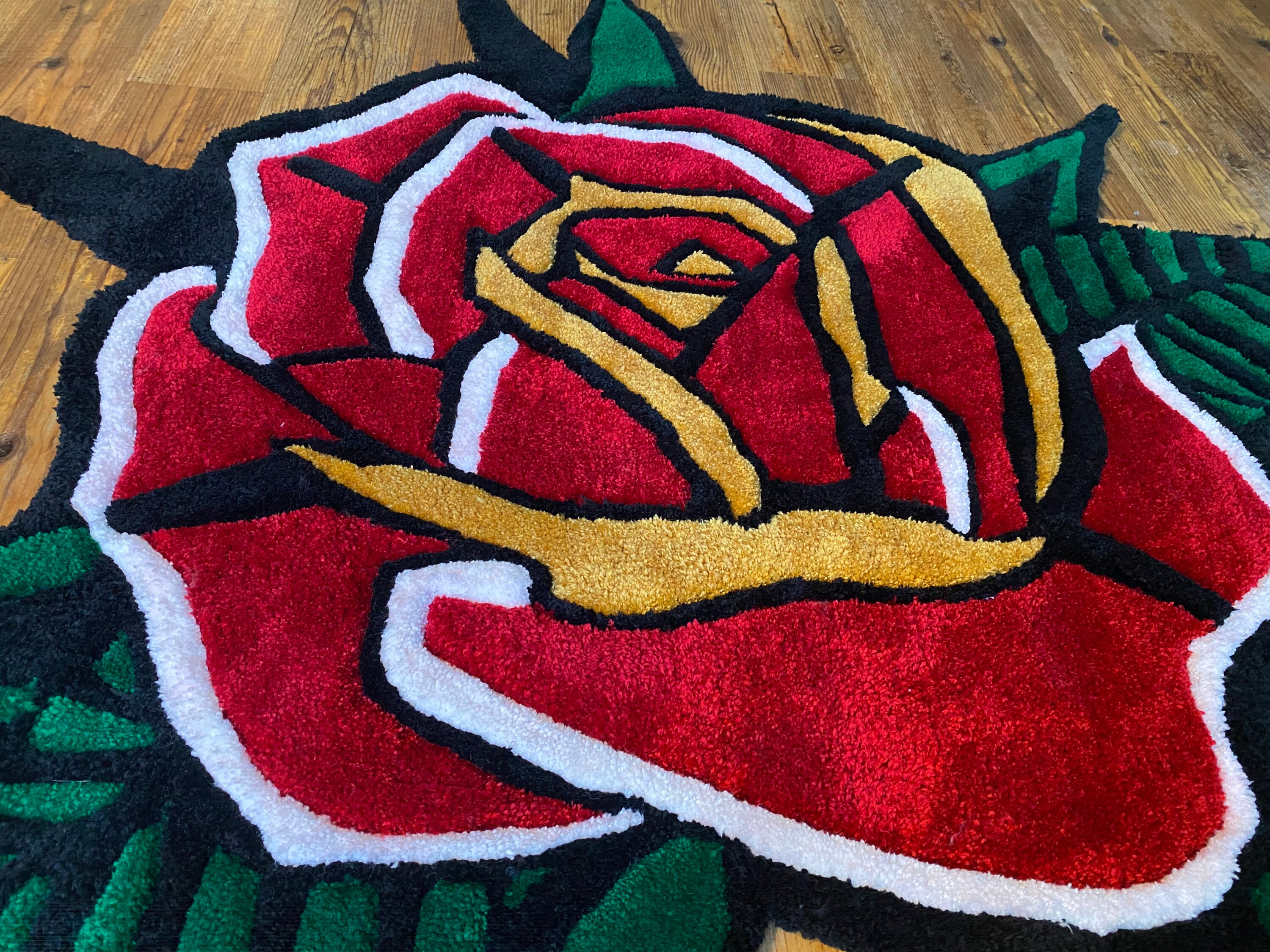 Tradition American Rose Tattoo Style Tufted Rug Red Large Floor Rug or ...