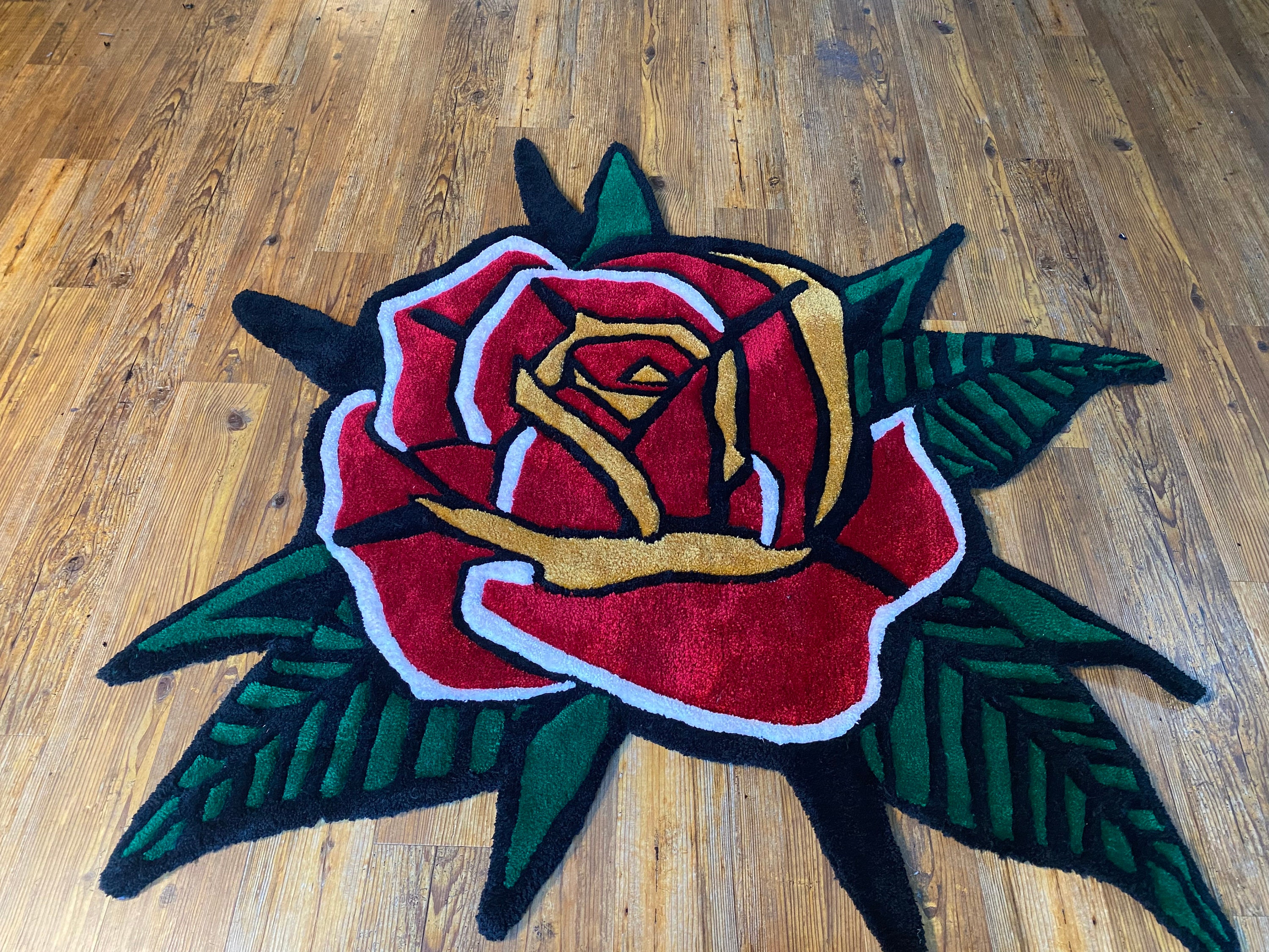 Tradition American Rose Tattoo Style Tufted Rug Red Large Floor Rug or ...