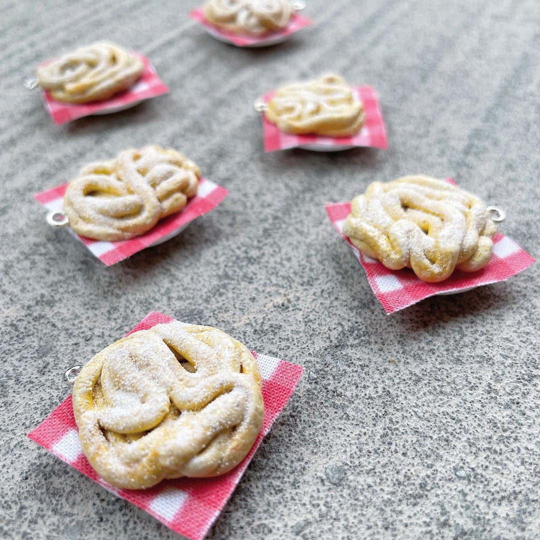 Funnel Cake Coming Up Hand-sculpted Funnel Cake on a Plate Stitch ...