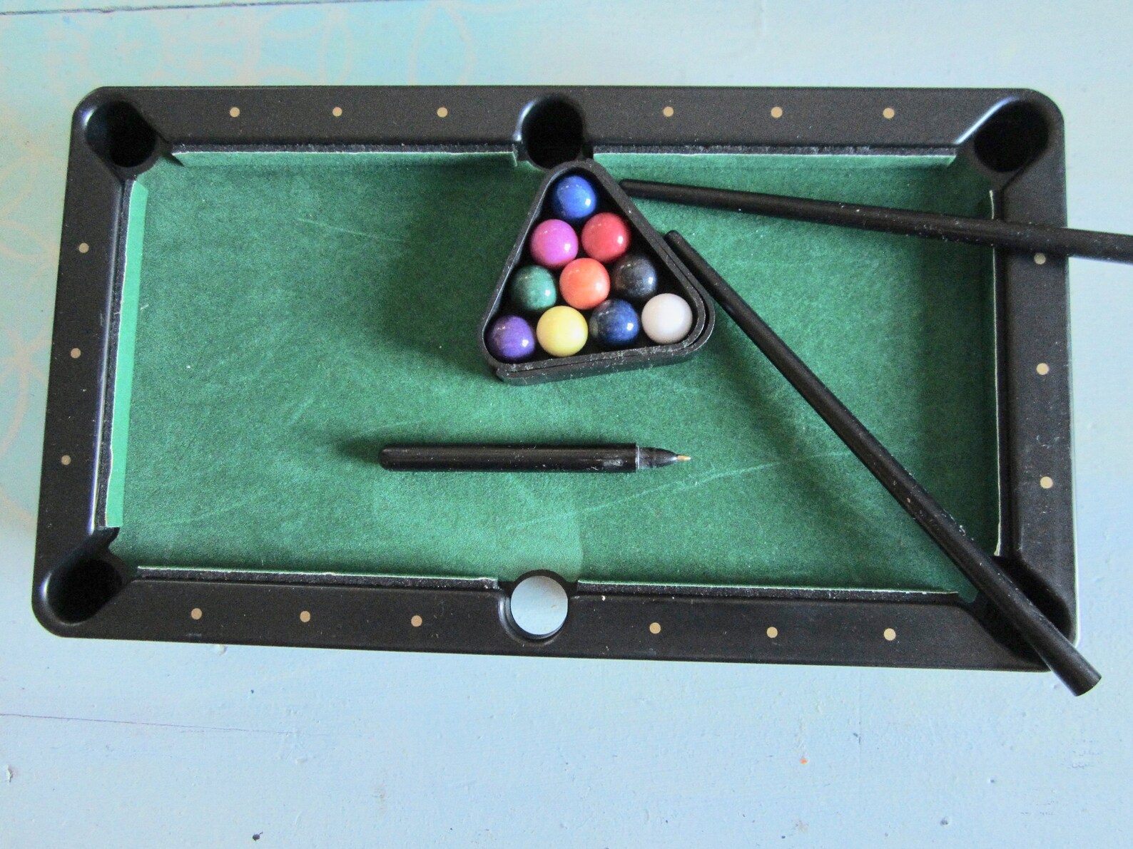 Vintage Mini Pool Table Game Table Game 2 Sticks 10 Balls Complete Set ...