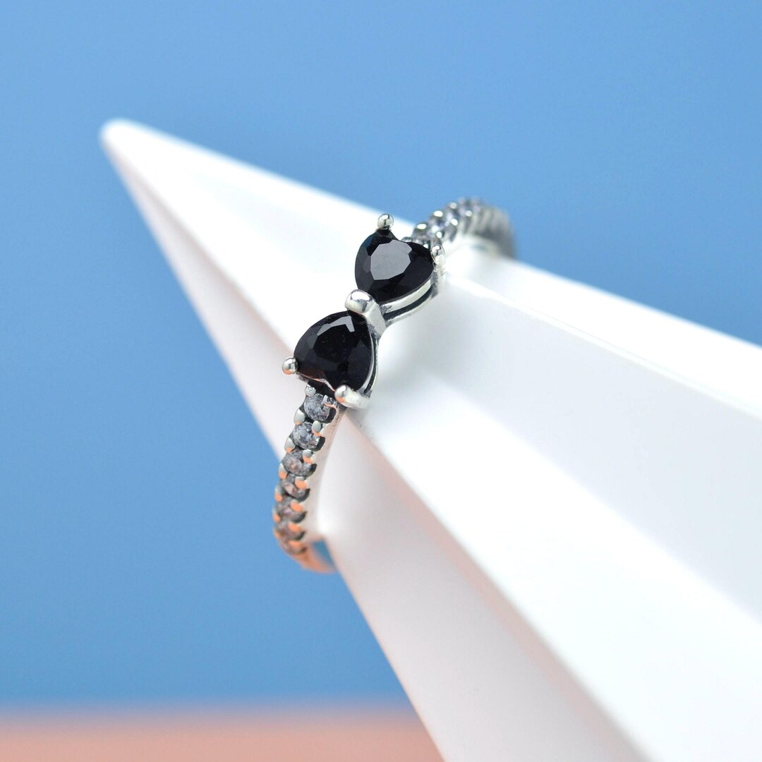 Sterling Silver Sparkling Black Bow Ring: Cubic Zirconia Fashion ...