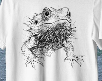 lizard moon graphic tee