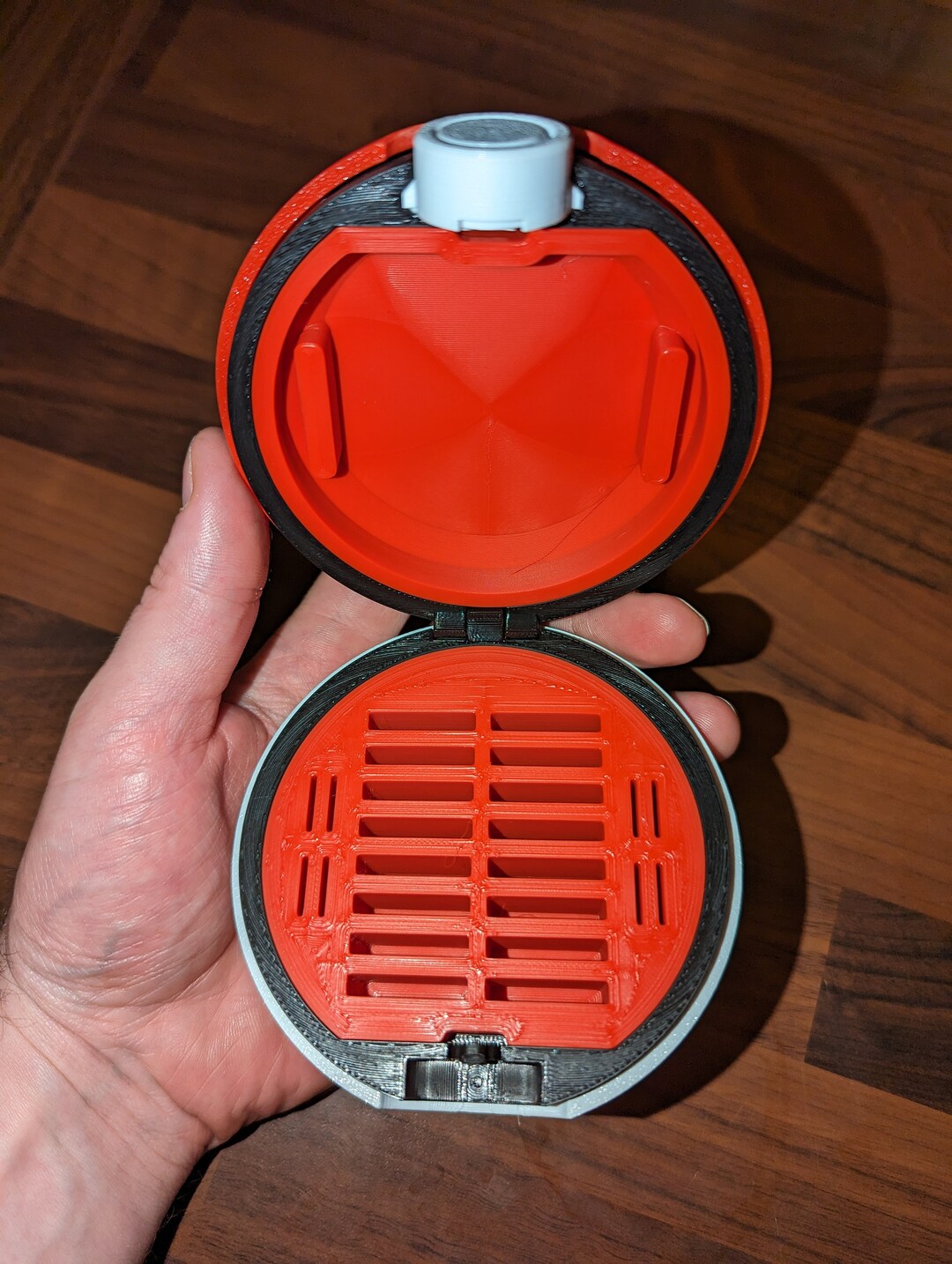 Pokeball Insert! (only on Certain Pokeballs, Non of the Pokemon Themed ...