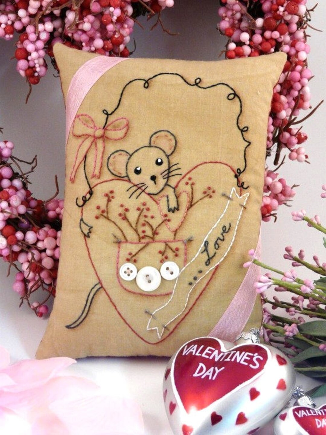 Valentine Embroidery Mouse Heart Pattern PDF - Love Primitive Stitchery ...