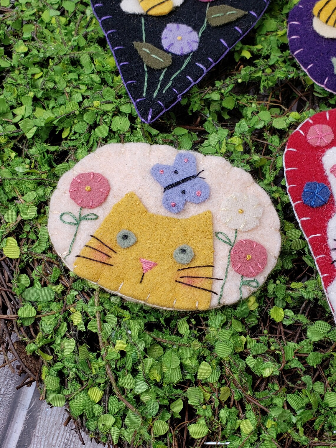 Spring Wool Pins PDF Pattern Rabbit Cat Bee Flowers Felt - Etsy