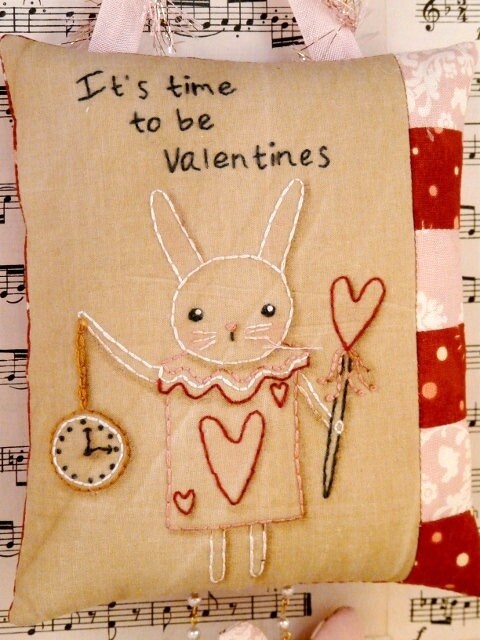 Valentine White Rabbit Embroidery Pattern PDF - Hanger Clock Vintage ...