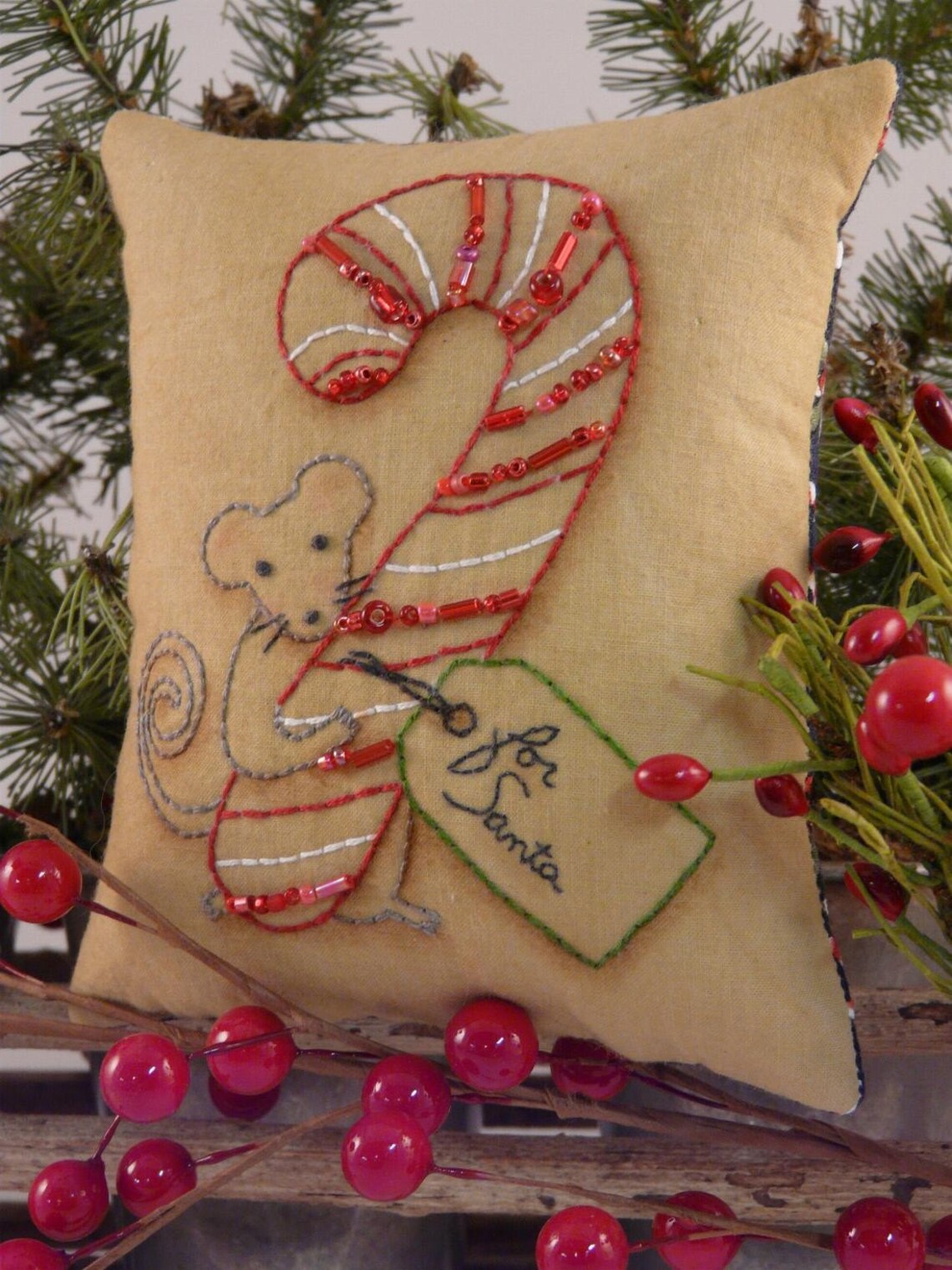 Christmas MOUSE Embroidery Pattern Pdf - Primitive Pillow Pinkeep Tag ...