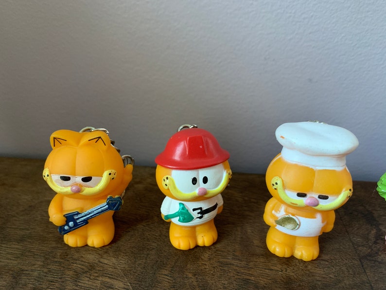 12 Vintage Plastic Garfield & Friends Keychains - Etsy