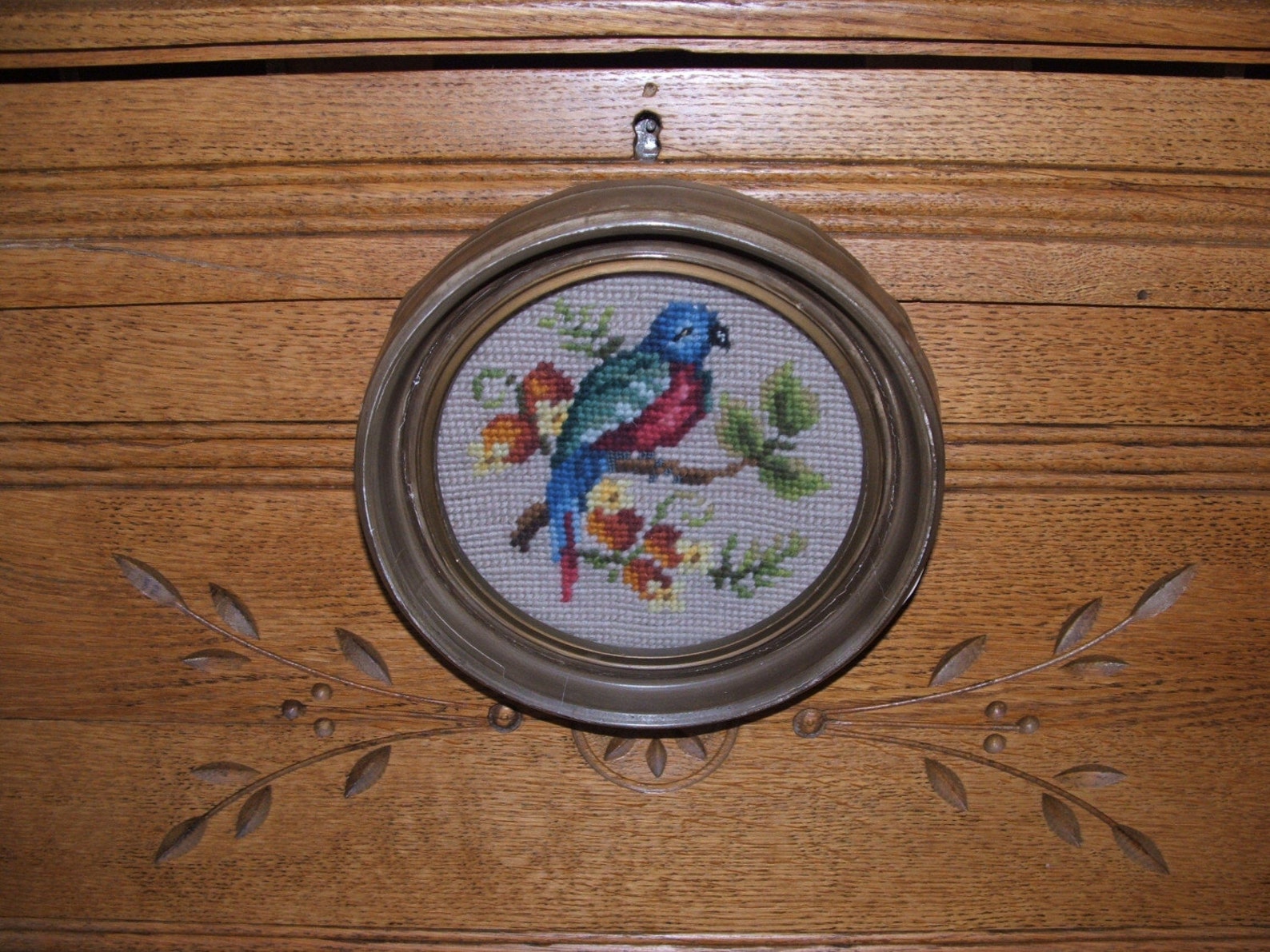 Antique Needlepoint Bird in Round Frame - Etsy
