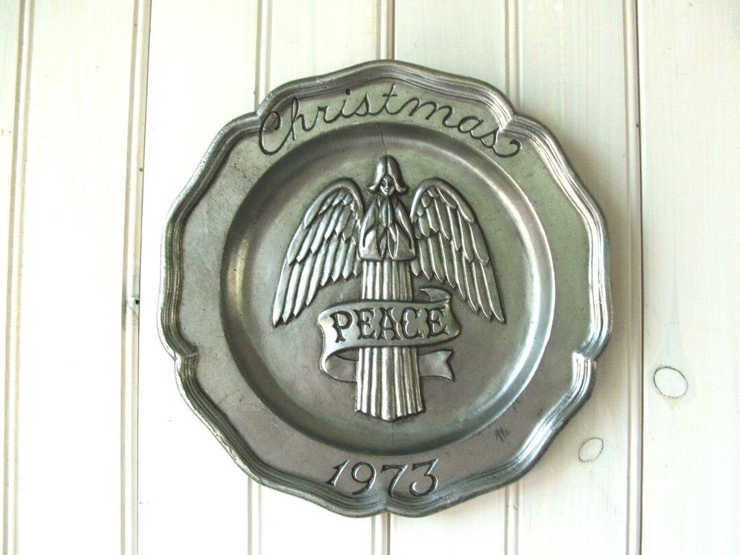 1973 Christmas Peace Angel Pewter Plate Wall Hanging ~ Sexton USA - Etsy