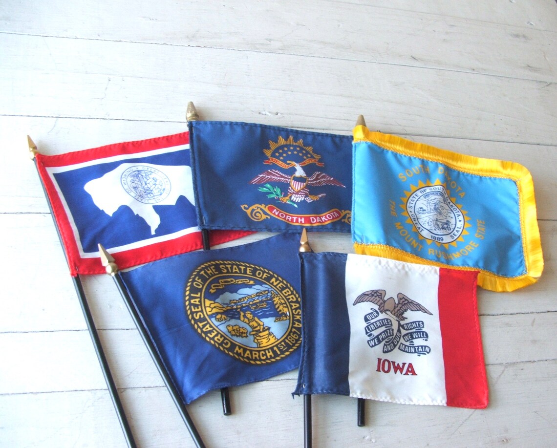 Vintage Souvenir State Flags Wyoming North Dakota South Dakota - Etsy