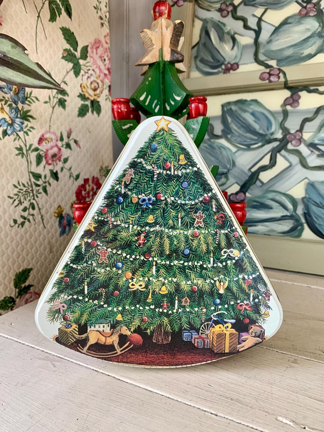 Vintage Christmas Tree Tin - Etsy