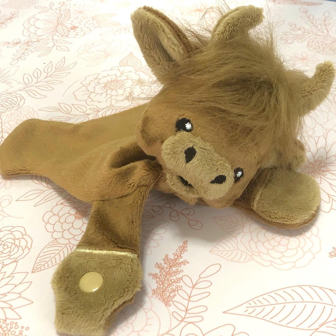 Highland Cow Pacifier Holder Toy ITH Embroidery Design Digital Download ...