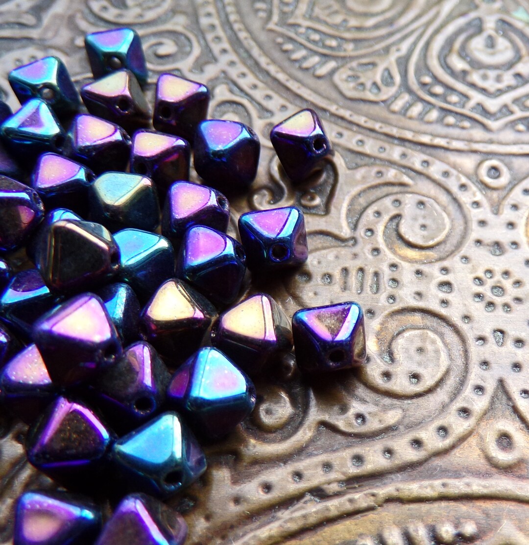 50 Vintage Blue Iris Glass Diamond Beads, Pyramid Beads, Unique Beads ...