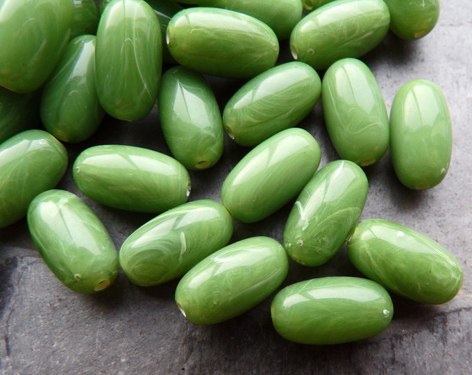 30 Vintage Green Marble Oval Lucite Beads, 14mm, Blue Beads, Vintage ...