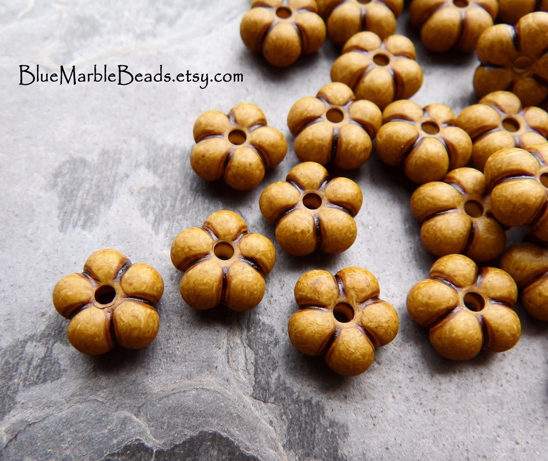 30 Vintage Lucite Flower Beads, Floral Beads, Small Flower Bead, Ochre ...