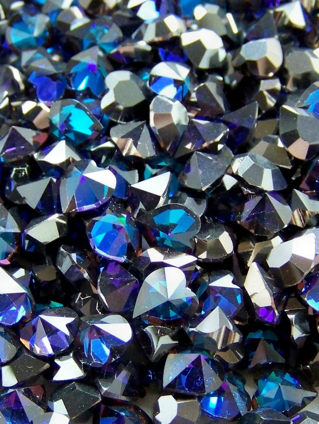 Bermuda Blue Austrian Crystal Heart Cabochons, 5.5mm (12 Pc) - Etsy
