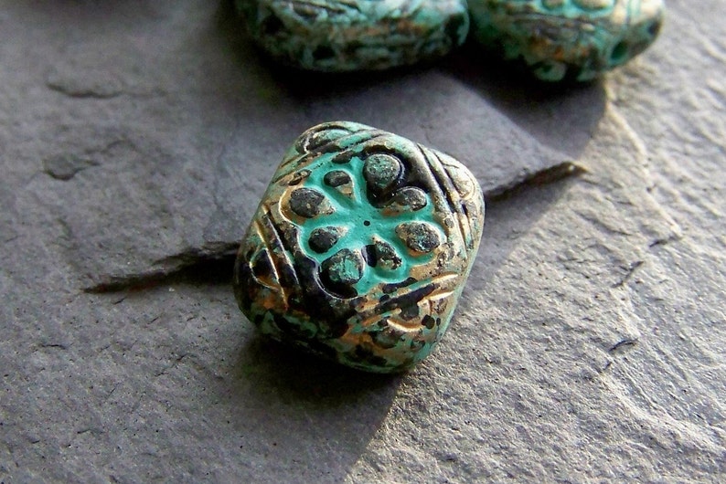 10 Verdigris Patina and Gold Etched Acrylic Floral Tab Beads - Etsy