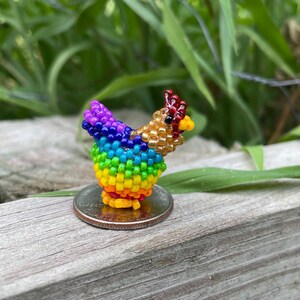 Mini Sittin’ Chickens! Beaded Plump Hen, 3D, Seed Bead, Rooster ...