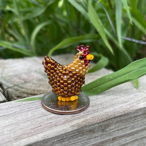 Mini Sittin’ Chickens! Beaded Plump Hen, 3D, Seed Bead, Rooster ...