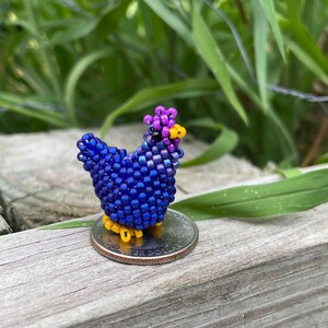 Mini Sittin’ Chickens! Beaded Plump Hen, 3D, Seed Bead, Rooster ...