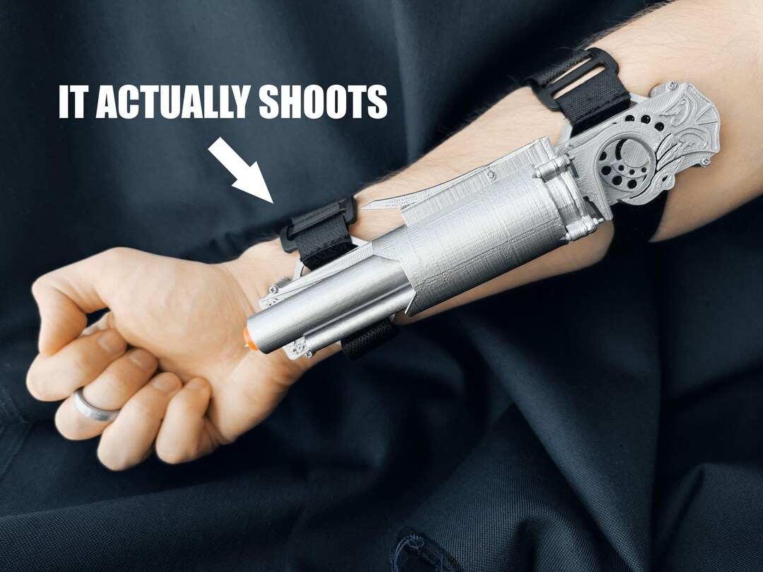 Assassin's Ezio Hidden Gun Nerf and Extended Hidden Blade Cosplay Prop ...