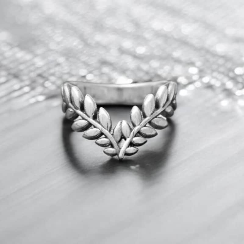 Laurel Leaf Ring - Etsy