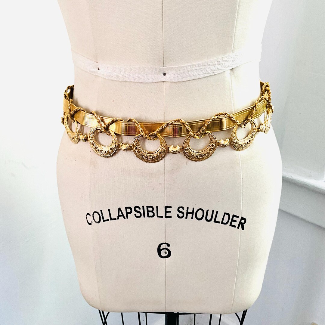 Vintage Golden Crescent Moon Metal Belt. Goldtone Metallic Chain Belt ...
