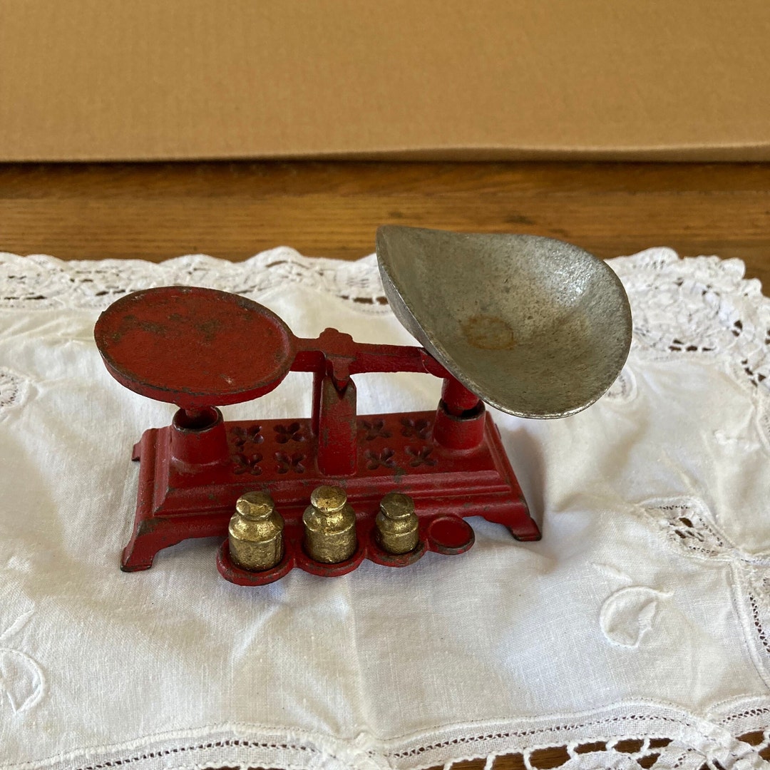 Vintage Scale Mini Balance Scales Cast Iron Scale With Weights Toy ...
