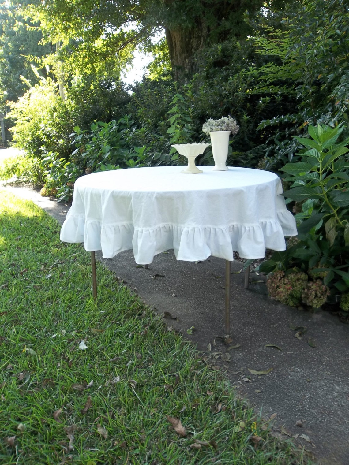 Round Tablecloth in Linen Cotton Burlap Custom Sizes Ruffled - Etsy