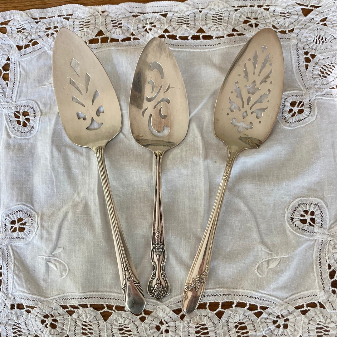 3 Vintage Silver Plate Cake Servers Silver Pie Servers Wedding Flatware ...
