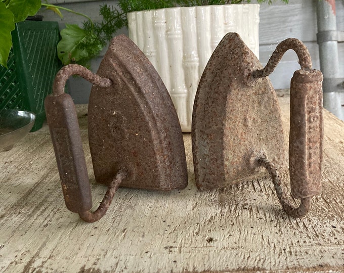 Primitive Iron Vintage Irons Cast Iron Tool Iron to Press Laundry ...