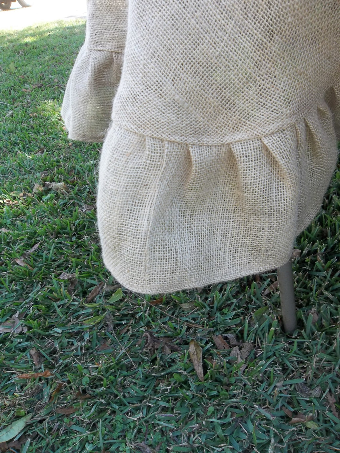 Custom Round Burlap Tablecloth Ruffled Tablecloth Custom | Etsy