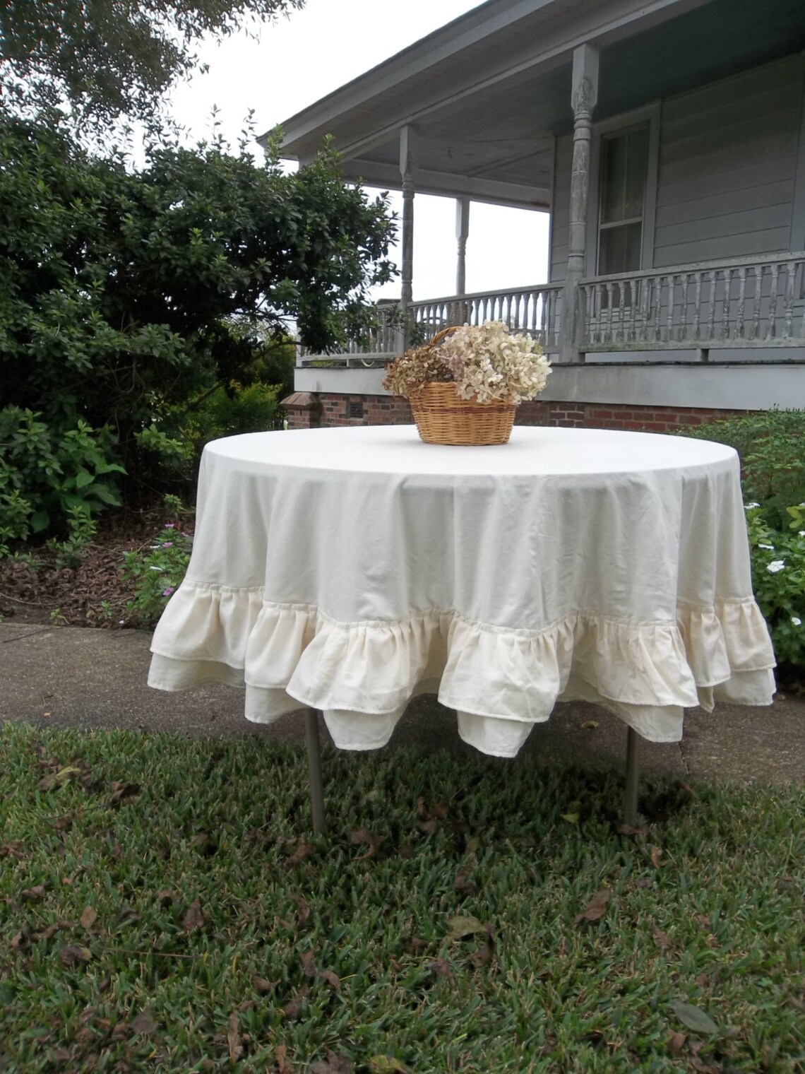 Multi Ruffle Tablecloth 72 Handmade Ruffled Tablecloth - Etsy.de
