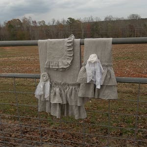Ruffled Linen Bath Towels - Shabby Cottage Linens - Double Ruffle Towel ...