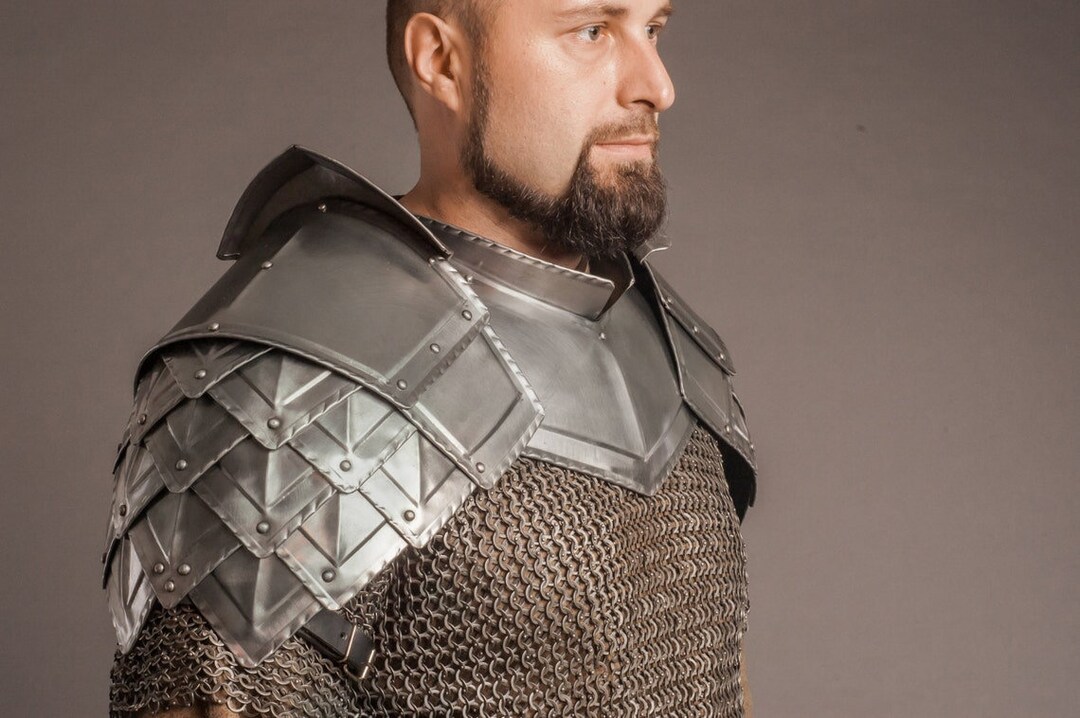 Medieval Dwalin's Shoulders & Gorget/ Pauldron With Gorget Armor ...