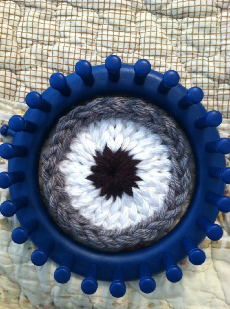 Loom Knit Eye - 2 Sizes - Instant Download - Etsy