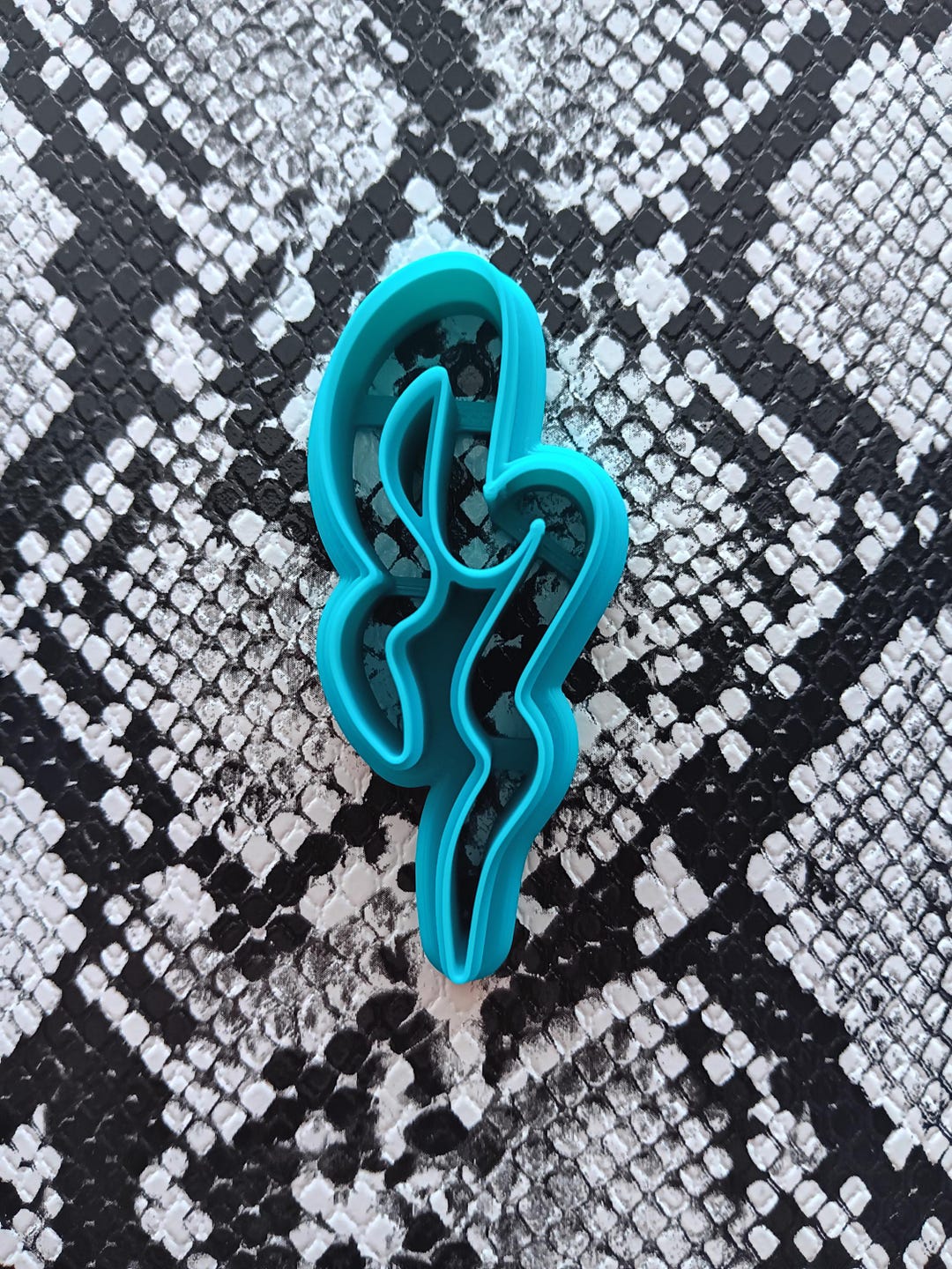 Bezzy Snake Hanging Downward - Polymer Clay Cutter Tool - Multiple ...