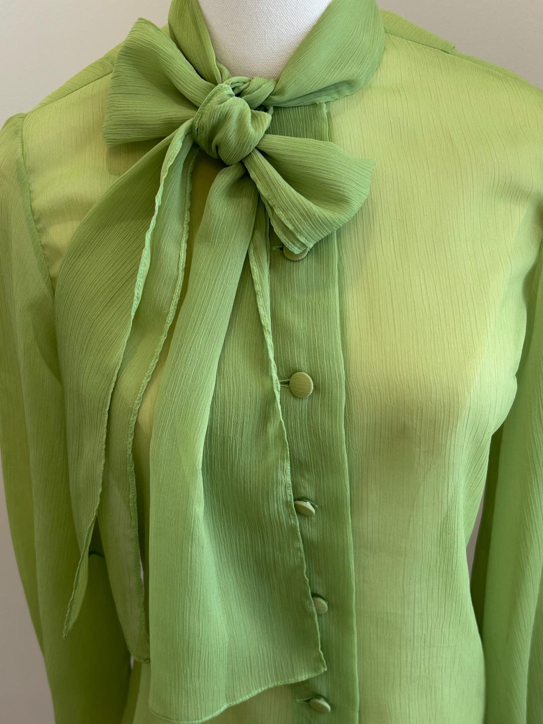 Vintage Polly Peck Blouse: 60s Green Crinkle Pussybow Secretary Top S ...