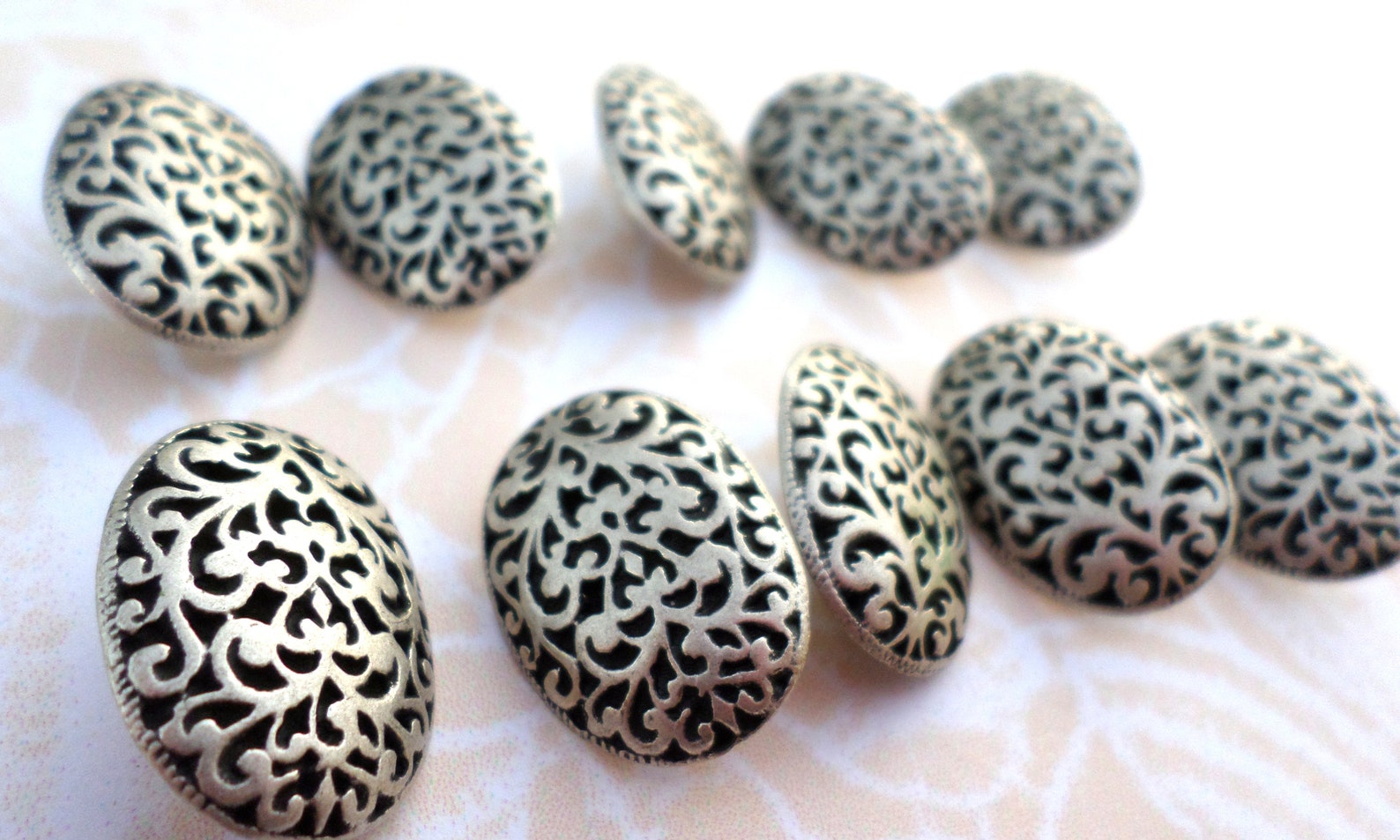 10 Vintage Oval Pewter Buttons Shank Buttons Scroll Floral - Etsy