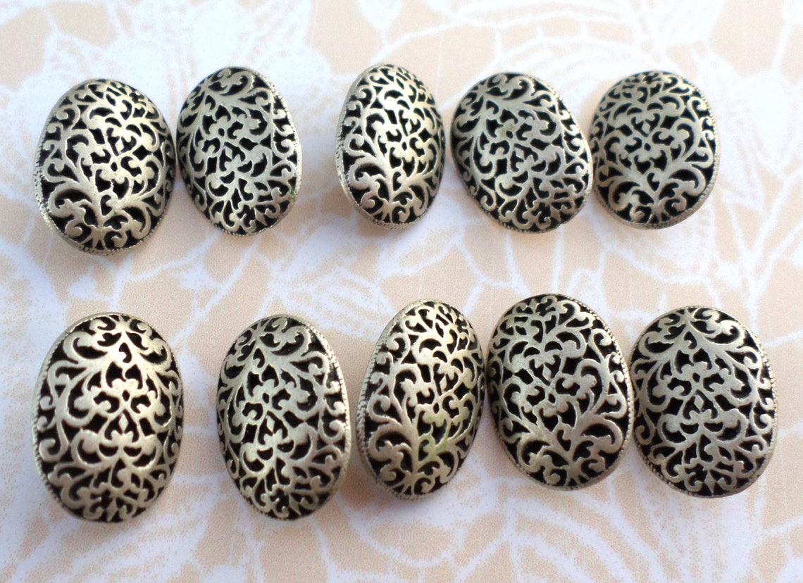 10 Vintage Oval Pewter Buttons Shank Buttons Scroll Floral - Etsy