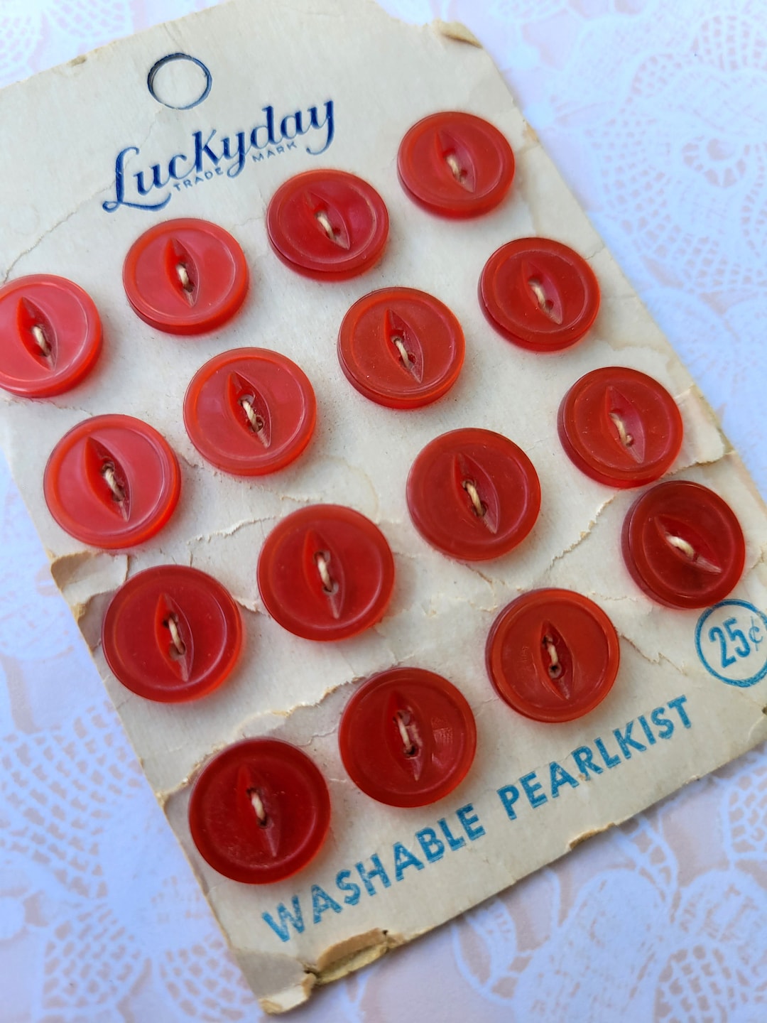 16 Red Vintage Cat Eye Buttons 1/2 Inch Luckyday Button Card - Etsy