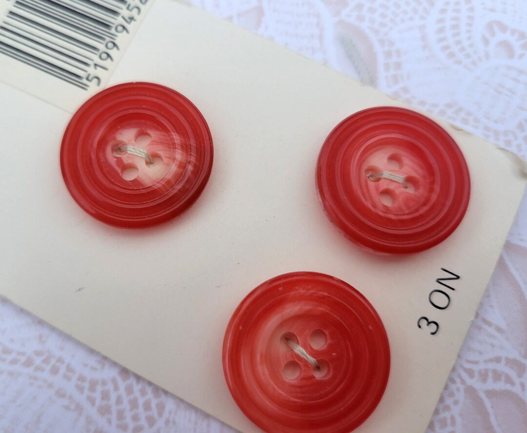 3 Red Vintage Buttons 3/4 Inch 2 Toned Costumakers Button Card - Etsy